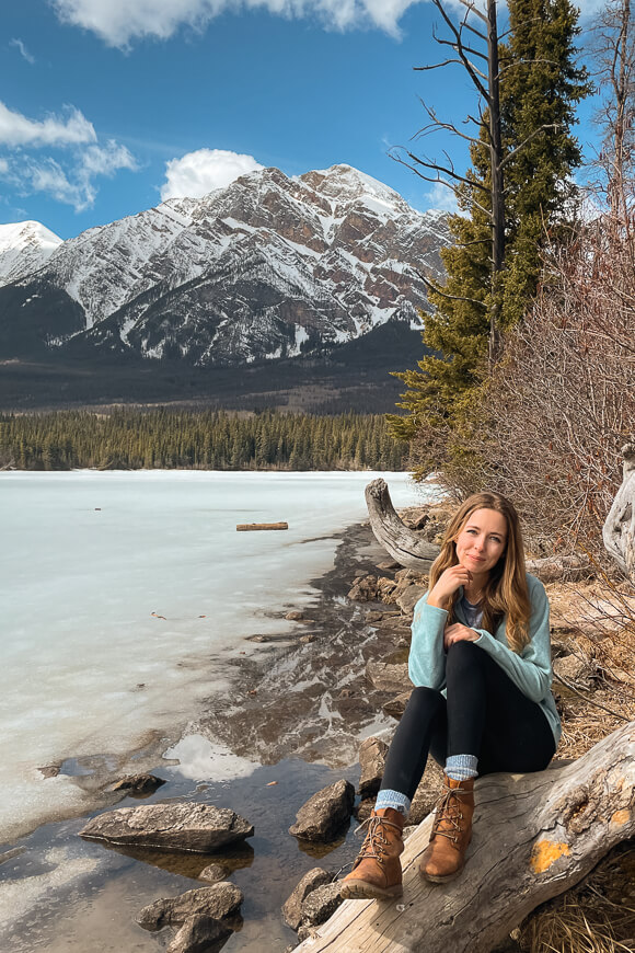 26 Stunning Things to do in Jasper in Winter (2025)